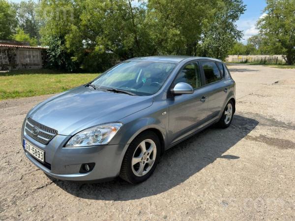 Kia Ceed 2007 Rīga, ar dzinēja tilpumu 1.40 L un nobraukumu 182 tūkst. km par 950 €, foto 1 vietnē AUTOMOTO.COM.LV