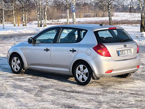 Kia Ceed 2007 Viļņa, ar dzinēja tilpumu 1.60 L un nobraukumu 159 tūkst. km par 1499 €, foto 3 vietnē AUTOMOTO.COM.LV