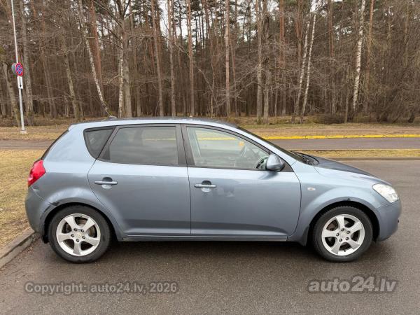 Kia Ceed 2007 in Riga, with an engine capacity of 1.00 L and mileage of 193 thousand km for 1900 €, photo 3 on AUTOMOTO.COM.LV