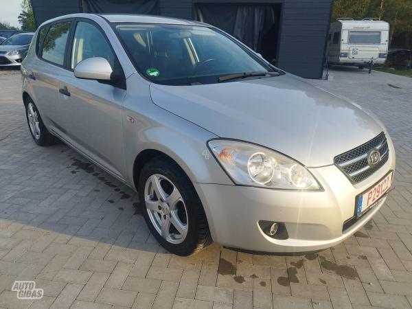 Kia Ceed 2007 in Druskininkai, with an engine capacity of 1.60 L and mileage of 275 thousand km for 1650 €, photo 3 on AUTOMOTO.COM.LV