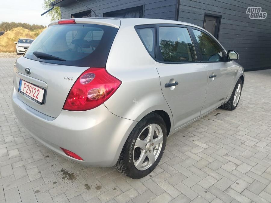 Kia Ceed 2007 in Druskininkai, with an engine capacity of 1.60 L and mileage of 275 thousand km for 1650 €, photo 9 on AUTOMOTO.COM.LV