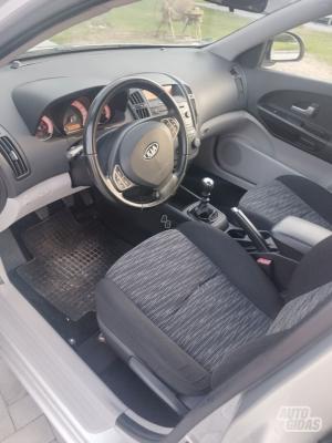 Kia Ceed 2007 in Druskininkai, with an engine capacity of 1.60 L and mileage of 275 thousand km for 1650 €, photo 10 on AUTOMOTO.COM.LV