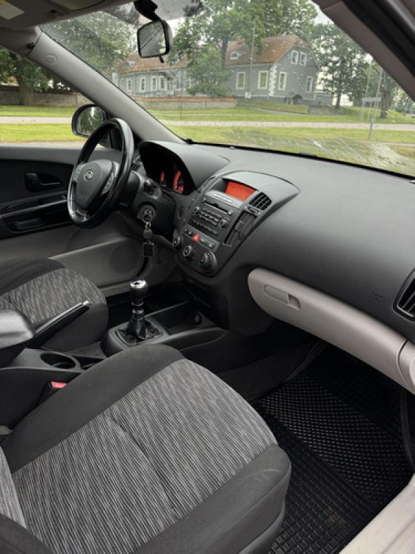 Kia Ceed 2007 Kivieli, ar dzinēja tilpumu 1.40 L un nobraukumu 185 tūkst. km par 1850 €, foto 6 vietnē AUTOMOTO.COM.LV