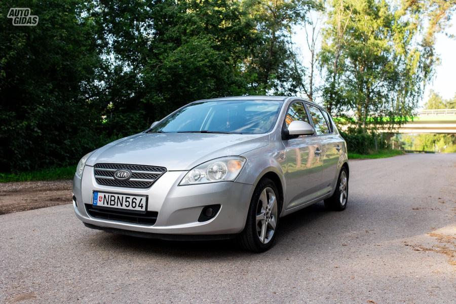 Kia Ceed 2007 in Ukmerge, with an engine capacity of 1.60 L and mileage of 309 thousand km for 1500 €, photo 1 on AUTOMOTO.COM.LV