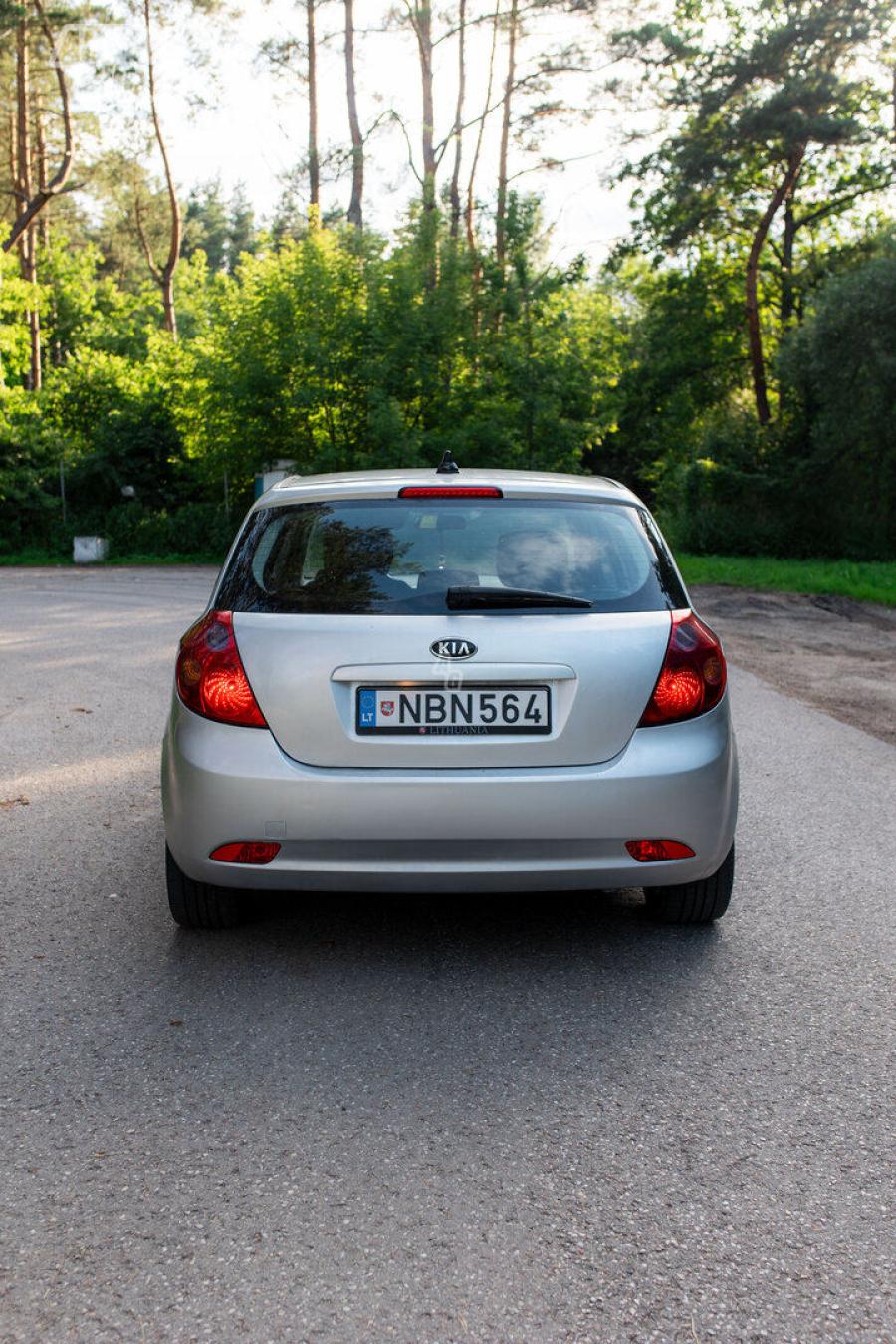 Kia Ceed 2007 in Ukmerge, with an engine capacity of 1.60 L and mileage of 309 thousand km for 1500 €, photo 3 on AUTOMOTO.COM.LV