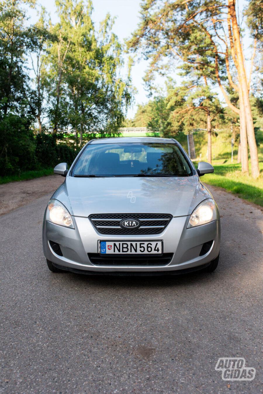 Kia Ceed 2007 in Ukmerge, with an engine capacity of 1.60 L and mileage of 309 thousand km for 1500 €, photo 6 on AUTOMOTO.COM.LV
