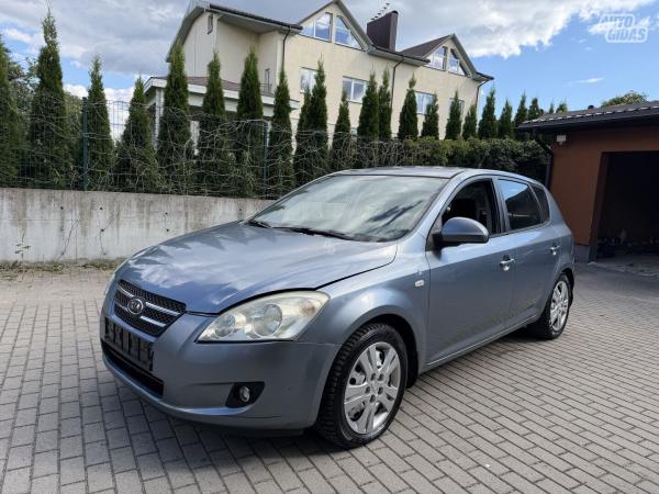 Kia Ceed 2007 in Vilnius, with an engine capacity of 1.40 L and mileage of 155 thousand km for 1500 €, photo 1 on AUTOMOTO.COM.LV