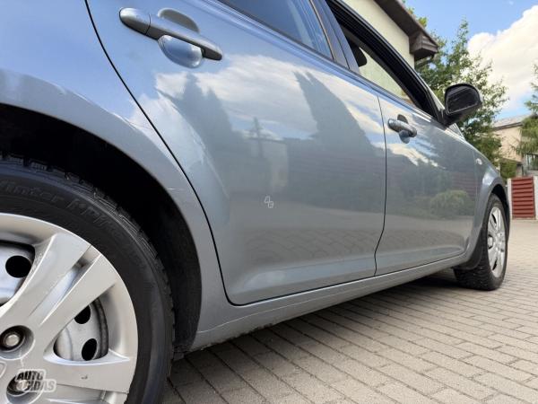 Kia Ceed 2007 in Vilnius, with an engine capacity of 1.40 L and mileage of 155 thousand km for 1500 €, photo 11 on AUTOMOTO.COM.LV