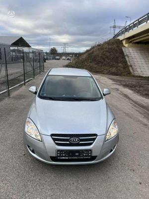 Kia Ceed 2008 in Marijampole, with an engine capacity of 1.69 L and mileage of 201 thousand km for 2150 €, photo 3 on AUTOMOTO.COM.LV