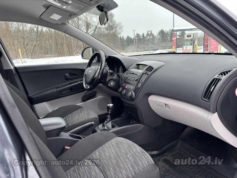 Kia Ceed 2008 Narva, ar dzinēja tilpumu 1.40 L un nobraukumu 119 tūkst. km par 2600 €, foto 5 vietnē AUTOMOTO.COM.LV