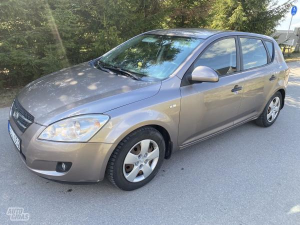 Kia Ceed 2008 Kauņa, ar dzinēja tilpumu 1.40 L un nobraukumu 250 tūkst. km par 1500 €, foto 2 vietnē AUTOMOTO.COM.LV