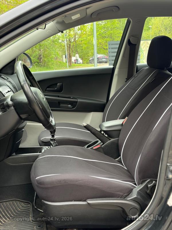 Kia Ceed 2008 in Tallinn, with an engine capacity of 1.40 L and mileage of 180 thousand km for 999 €, photo 9 on AUTOMOTO.COM.LV