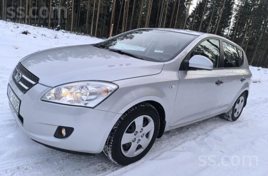 Kia Ceed 2008 Rīga, ar dzinēja tilpumu 1.40 L un nobraukumu 176 tūkst. km par 2000 €, foto 3 vietnē AUTOMOTO.COM.LV