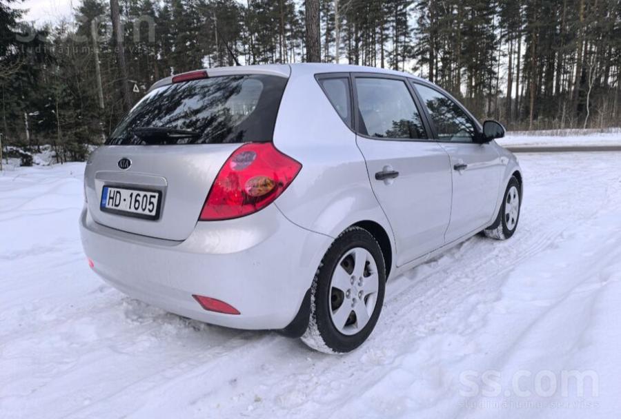 Kia Ceed 2008 Rīga, ar dzinēja tilpumu 1.40 L un nobraukumu 176 tūkst. km par 2000 €, foto 6 vietnē AUTOMOTO.COM.LV