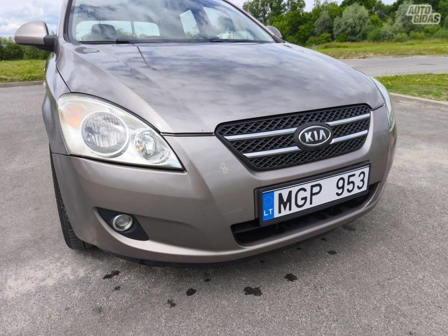 Kia Ceed 2008 in Kaunas, with an engine capacity of 1.60 L and mileage of 270 thousand km for 650 €, photo 3 on AUTOMOTO.COM.LV