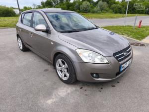Kia Ceed 2008 in Kaunas, with an engine capacity of 1.60 L and mileage of 270 thousand km for 650 €, photo 8 on AUTOMOTO.COM.LV