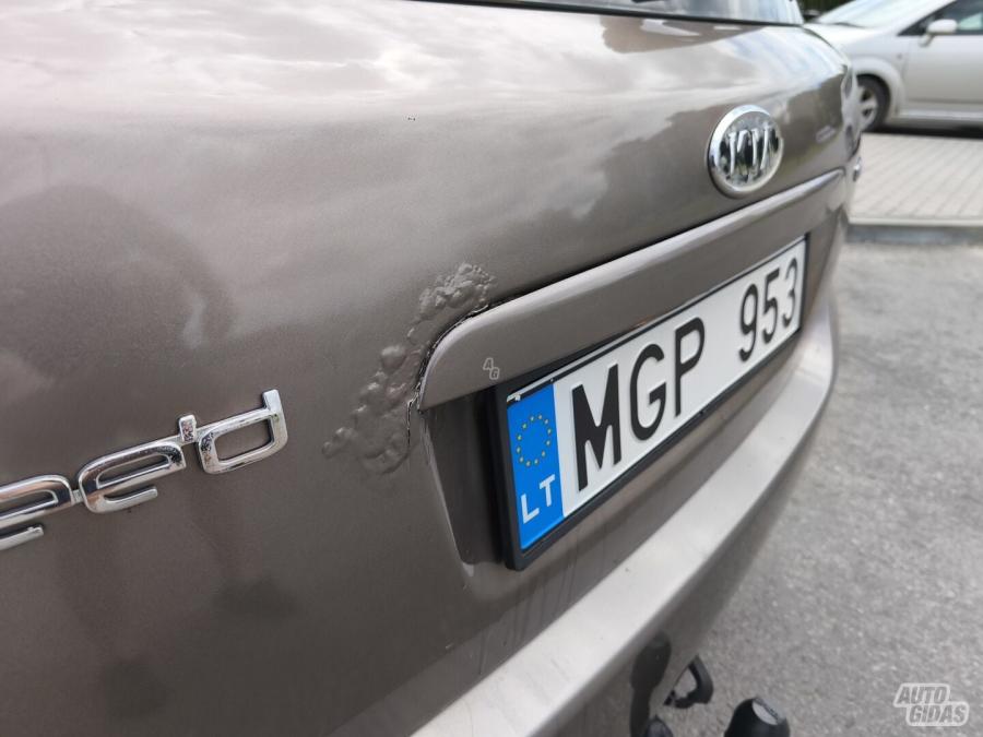Kia Ceed 2008 in Kaunas, with an engine capacity of 1.60 L and mileage of 270 thousand km for 650 €, photo 19 on AUTOMOTO.COM.LV