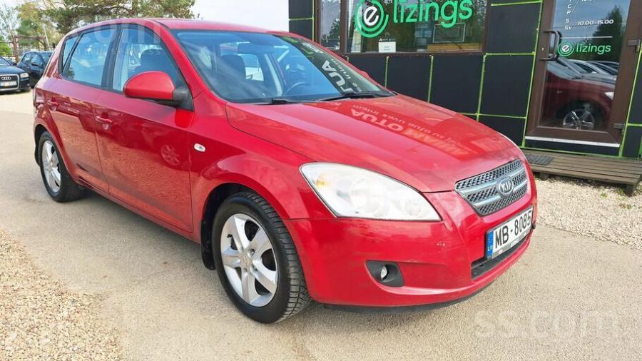 Kia Ceed 2008 Rīga, ar dzinēja tilpumu 1.60 L un nobraukumu 314 tūkst. km par 450 €, foto 4 vietnē AUTOMOTO.COM.LV