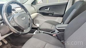Kia Ceed 2008 Rīga, ar dzinēja tilpumu 1.60 L un nobraukumu 314 tūkst. km par 450 €, foto 9 vietnē AUTOMOTO.COM.LV