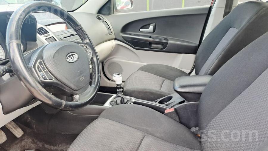 Kia Ceed 2008 Rīga, ar dzinēja tilpumu 1.60 L un nobraukumu 314 tūkst. km par 450 €, foto 9 vietnē AUTOMOTO.COM.LV