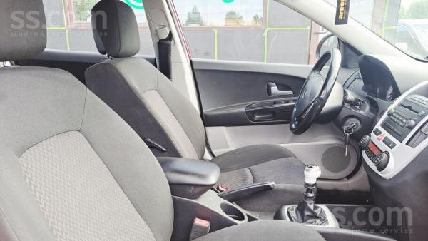Kia Ceed 2008 Rīga, ar dzinēja tilpumu 1.60 L un nobraukumu 314 tūkst. km par 450 €, foto 10 vietnē AUTOMOTO.COM.LV