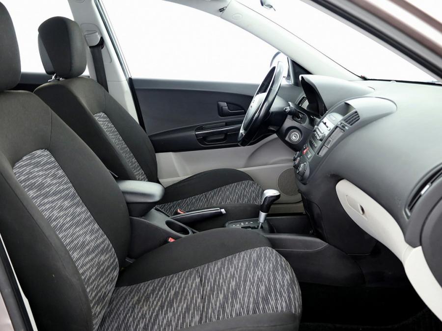 Kia Ceed 2008 Tallina, ar dzinēja tilpumu 1.60 L un nobraukumu 222 tūkst. km par 1999 €, foto 14 vietnē AUTOMOTO.COM.LV
