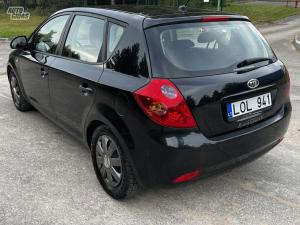 Kia Ceed 2008 in Siauliai, with an engine capacity of 1.60 L and mileage of 273 thousand km for 1550 €, photo 4 on AUTOMOTO.COM.LV