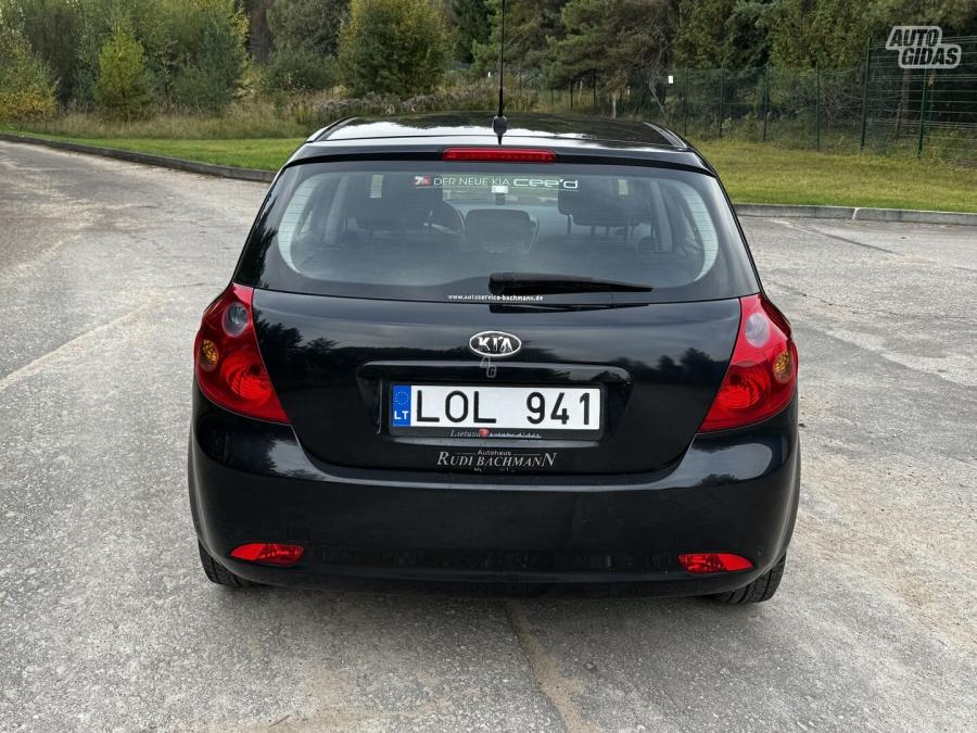 Kia Ceed 2008 in Siauliai, with an engine capacity of 1.60 L and mileage of 273 thousand km for 1550 €, photo 5 on AUTOMOTO.COM.LV