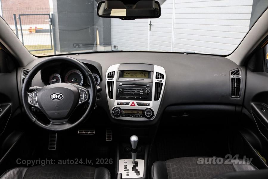 Kia Ceed 2010 Tallina, ar dzinēja tilpumu 1.60 L un nobraukumu 279 tūkst. km par 2999 €, foto 13 vietnē AUTOMOTO.COM.LV