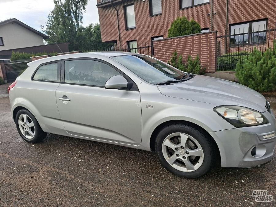 Kia Ceed 2010 Viļņa, ar dzinēja tilpumu 1.60 L un nobraukumu 245 tūkst. km par 2499 €, foto 4 vietnē AUTOMOTO.COM.LV