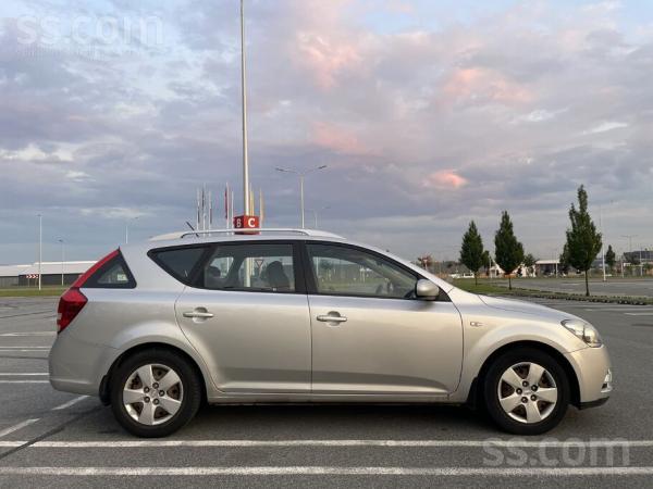 Kia Ceed 2011 in Riga, with an engine capacity of 1.60 L and mileage of 250 thousand km for 2499 €, photo 2 on AUTOMOTO.COM.LV