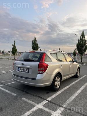 Kia Ceed 2011 in Riga, with an engine capacity of 1.60 L and mileage of 250 thousand km for 2499 €, photo 3 on AUTOMOTO.COM.LV