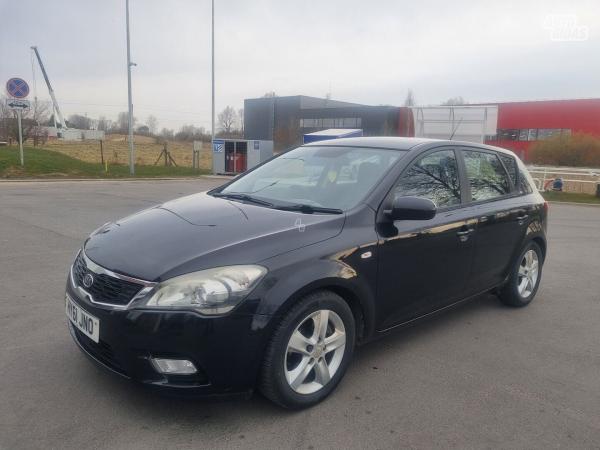 Kia Ceed 2011 Tauragė, ar dzinēja tilpumu 1.60 L un nobraukumu 120 tūkst. km par 1550 €, foto 4 vietnē AUTOMOTO.COM.LV
