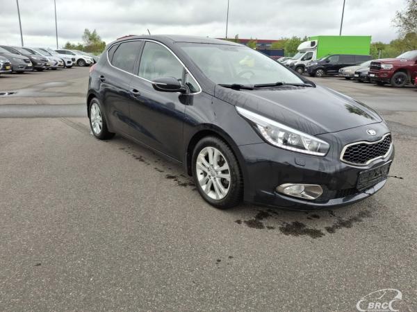 Kia Ceed 2012 in Vilnius, with an engine capacity of 1.59 L and mileage of 149 thousand km for 4300 €, photo 1 on AUTOMOTO.COM.LV