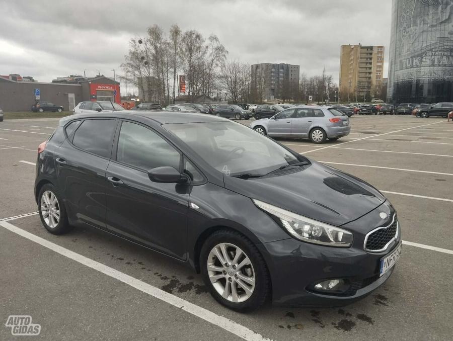 Kia Ceed 2013 in Kaunas, with an engine capacity of 1.60 L and mileage of 234 thousand km for 4500 €, photo 1 on AUTOMOTO.COM.LV