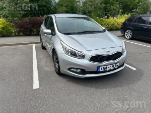Kia Ceed 2013 Rīga, ar dzinēja tilpumu 1.60 L un nobraukumu 200 tūkst. km par 3200 €, foto  vietnē AUTOMOTO.COM.LV