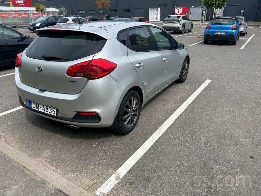 Kia Ceed 2013 Rīga, ar dzinēja tilpumu 1.60 L un nobraukumu 200 tūkst. km par 3200 €, foto 5 vietnē AUTOMOTO.COM.LV