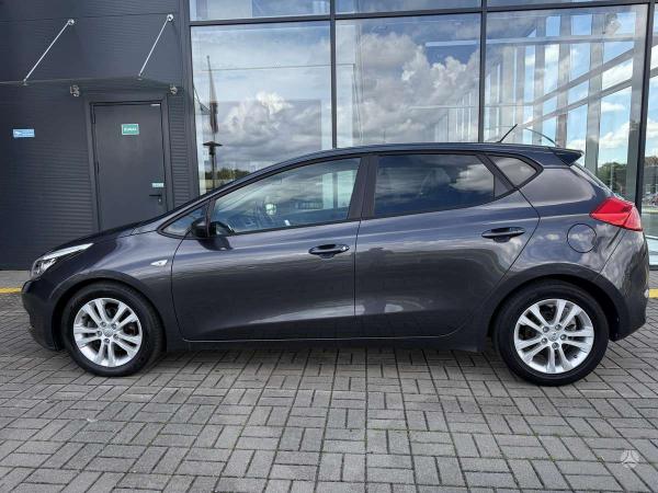 Kia Ceed 2013 in Vilnius, with an engine capacity of 1.58 L and mileage of 108 thousand km for 6999 €, photo 4 on AUTOMOTO.COM.LV