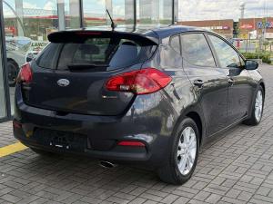 Kia Ceed 2013 in Vilnius, with an engine capacity of 1.58 L and mileage of 108 thousand km for 6999 €, photo 6 on AUTOMOTO.COM.LV