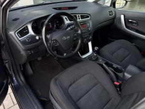 Kia Ceed 2013 in Vilnius, with an engine capacity of 1.58 L and mileage of 108 thousand km for 6999 €, photo 10 on AUTOMOTO.COM.LV