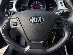 Kia Ceed 2013 in Vilnius, with an engine capacity of 1.58 L and mileage of 108 thousand km for 6999 €, photo 15 on AUTOMOTO.COM.LV