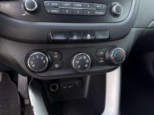 Kia Ceed 2013 in Vilnius, with an engine capacity of 1.58 L and mileage of 108 thousand km for 6999 €, photo 17 on AUTOMOTO.COM.LV