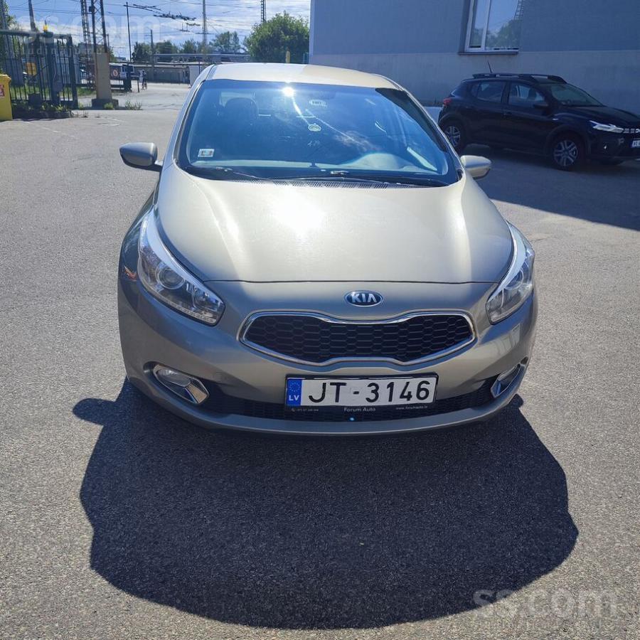 Kia Ceed 2014 Rīga, ar dzinēja tilpumu 1.60 L un nobraukumu 280 tūkst. km par 3750 €, foto 7 vietnē AUTOMOTO.COM.LV