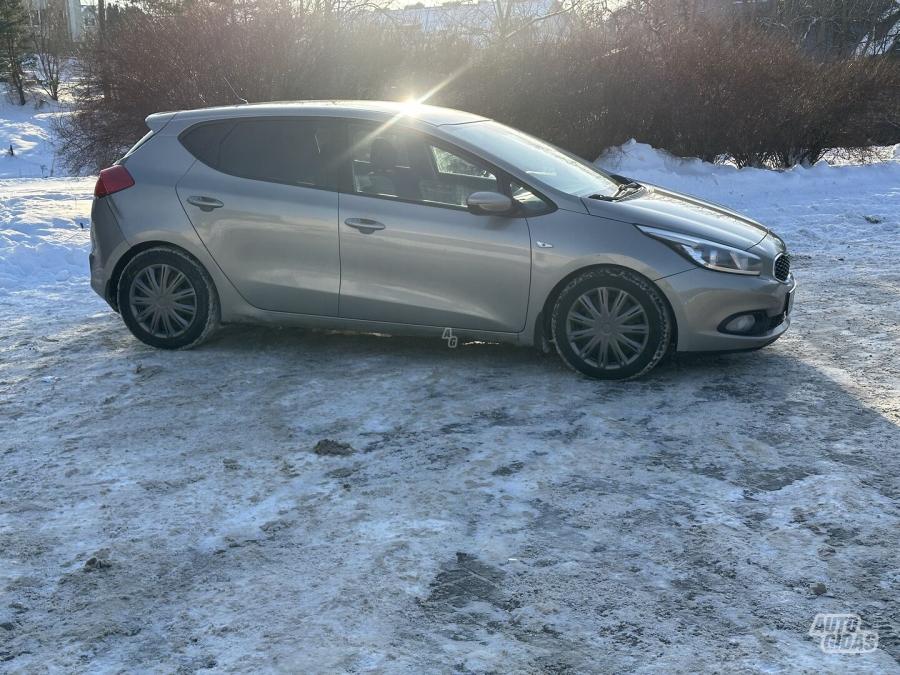 Kia Ceed 2014 Viļņa, ar dzinēja tilpumu 1.40 L un nobraukumu 315 tūkst. km par 3250 €, foto 5 vietnē AUTOMOTO.COM.LV