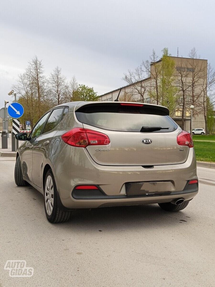 Kia Ceed 2015 in Akmene, with an engine capacity of 1.50 L and mileage of 247 thousand km for 3950 €, photo 4 on AUTOMOTO.COM.LV