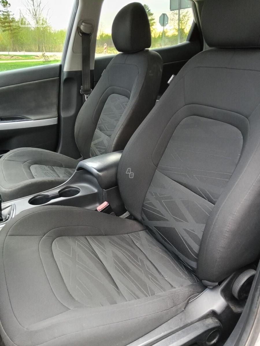 Kia Ceed 2015 in Akmene, with an engine capacity of 1.50 L and mileage of 247 thousand km for 3950 €, photo 7 on AUTOMOTO.COM.LV