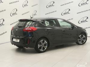Kia Ceed 2015 in Vilnius, with an engine capacity of 1.58 L and mileage of 308 thousand km for 5500 €, photo 3 on AUTOMOTO.COM.LV