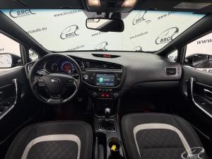 Kia Ceed 2015 in Vilnius, with an engine capacity of 1.58 L and mileage of 308 thousand km for 5500 €, photo 4 on AUTOMOTO.COM.LV