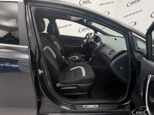 Kia Ceed 2015 in Vilnius, with an engine capacity of 1.58 L and mileage of 308 thousand km for 5500 €, photo 5 on AUTOMOTO.COM.LV
