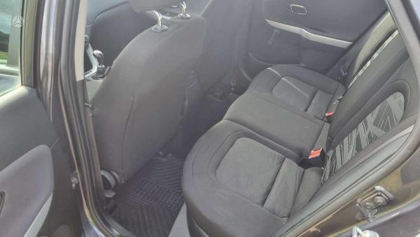 Kia Ceed 2015 in Jurbarkas, with an engine capacity of 1.58 L and mileage of 266 thousand km for 4300 €, photo 10 on AUTOMOTO.COM.LV